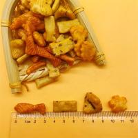 China Baked Mixed Rice Crackers 7.5kg Bulk Glutinous Rice Snack OEM Kosher for sale