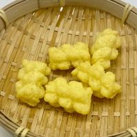 China Rectangular Japanese Rice Crackers Small and High Fat Content 37.2g for sale