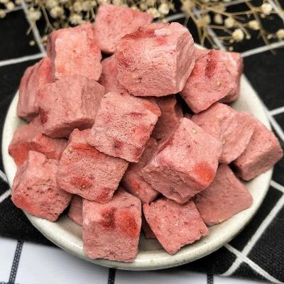 China Freeze-Dried Yogurt Cubes Gluten-Free Mixed Berry Flavor 40g Bulk Snack for sale