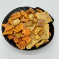 China Low Fat Grain Snacks Fried Rice Crackers Baked For Custom Processing for sale