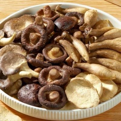 China Vacuum-Fried Antler Mushroom Chips with ≤5% Moisture & ≤20% Oil Content - BRC FDA Kosher Certified for sale