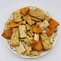 China Crispy Mixed Rice Crackers Asian Savory Snack 500g Bulk Wholesale for sale