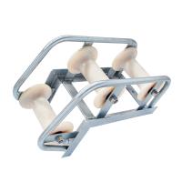 China Bending Radius 450mm Three Wheel Pulley Protecting Tackle With Three Wheels for sale
