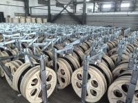 China Aerial Roller Stringing Block with Aluminum Alloy and MC Nylon Construction for Rated Loads 5KN to 20KN and Large Diameter Stringing for sale