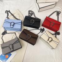 China Women's Retro Crossbody Bag Single Shoulder Contrast Color Handbag 35cm Niche Backpack for sale
