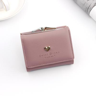 China Women's Heart Shape Hardware Clutch Bag 10.8x9x3cm Solid Color Short Coin Wallet Card Holder for sale