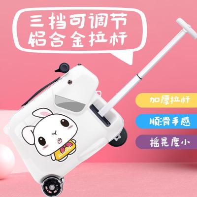 China Maximum Speed 10 Mph Electric Suitcase Black Including GPS Tracking Designed to Optimize Travel Efficiency and Security for sale