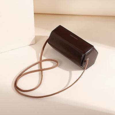China Women's Cylinder Crossbody Bag 19x9x9cm Faux Leather Shoulder Bag Adjustable Strap for sale