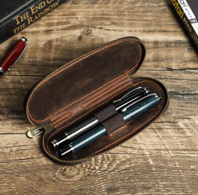 China Retro Crazy Horse Leather Pen Case Handmade 2 Oval Zipper Portable 165x70x20mm for sale