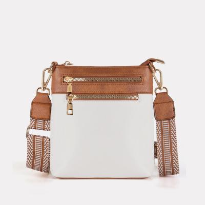 China Detachable Jacquard Strap PU Leather Crossbody Bag 18x20x5cm Retro Women Handbag for sale