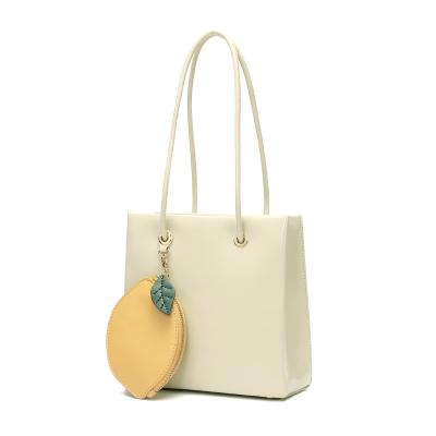 China PU Leather Crossbody Bag for Women 19.5cm Retro Square Shoulder Bag Niche Design Adjustable Strap for sale