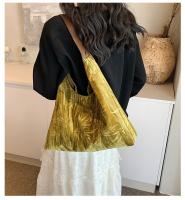 China New Chinese Style Large Capacity PU Tote Bag 37x39x11cm Shoulder Bag for Women Commuter Travel for sale