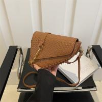 China Fashion PU Leather Saddle Crossbody Bag 22x17x7cm Braided Plaid Design for sale