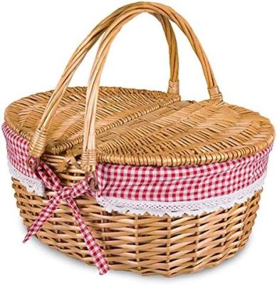 China Natural Wicker Picnic Basket with Lid and Handle 15.4x11.4x7.1 Inch for Outdoor Camping for sale