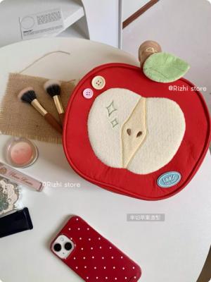 China Wipe With Damp Cloth Personal Care Organizer Featuring Multi Layered Compartments And Mesh Pockets For Practical Storage for sale
