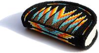 China Lightweight OU Heart Beaded Coin Bag Handmade and Stadium Sized with Secure Side Zip Closure Perfect for Game Day Events for sale