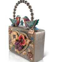China Fluttering Heart Top Handle Handbag Coin Purse Key ring and easy open trigger hook Beaded coin small bags for sale