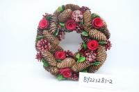 China Wholesale 60cm Artificial Christmas Wreath with Pine Cones and Garland Door Decoration for sale