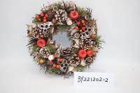 China Wholesale 60cm Artificial Christmas Wreath with Pine Cones and Berries Door Decoration for sale