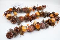 China Customized Christmas Acorn Pendant Festival Decoration 10cm Wood Ornament for sale
