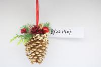 China Customized Christmas Acorn Pendant Festival Decoration 10cm Wood Ornament for sale