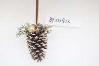 China Customized Christmas Acorn Pendant Festival Decoration 10cm Wood Ornament for sale