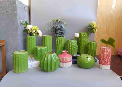 China Handmade Ceramic Clay Flower Pot Vase 8 Inch Porcelain Statued Vase for Home Decor for sale