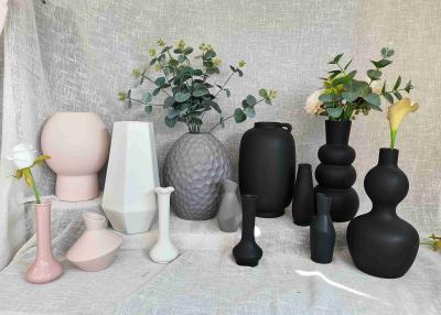 China Handmade Ceramic Flower Pot Vase 8 Inch Porcelain Clay Planter for Home Decor for sale