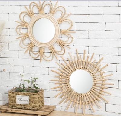 China Natural Handmade Decorative Wall Rattan Mirror Modern Luxury Willow Wicker Mirror 60cm for sale