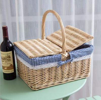 China Handmade Natural Willow Wicker Picnic Basket 40x30x20cm Outdoor Lunch Bag for sale