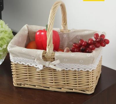 China Handmade Natural Willow Wicker Picnic Basket 40x30x20 cm Outdoor Lunch Bag for 2 Persons for sale