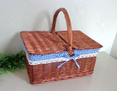 China Handmade Natural Willow Wicker Picnic Basket 40x30x20cm Outdoor Lunch Bag for 2 Persons for sale