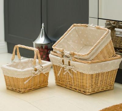 China Handmade Natural Willow Wicker Picnic Basket 45x30x20cm Outdoor Lunch Bag for 4 People for sale