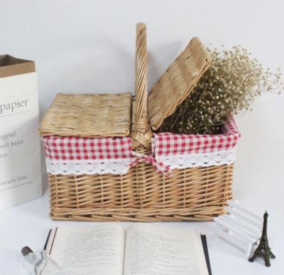 China Handmade Natural Willow Wicker Picnic Basket 40L Outdoor Lunch Bag for 4 People for sale