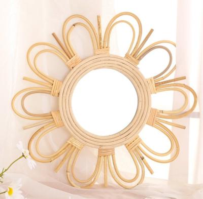 China Natural Handmade Decorative Wall Rattan Mirror Modern Luxury Home Willow Wicker Mirror 60cm for sale