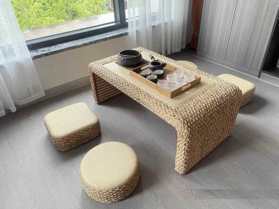 China Natural Straw Woven Tea Table 60x40cm Handcrafted Floor Table for Living Room for sale