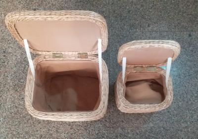 China Eco-Friendly Hand-Woven Natural Straw Storage Stool Ottoman Box 30x30x45cm for sale