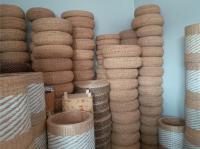 China Eco-Friendly Hand-Woven Natural Straw Storage Stool Ottoman Box 30x30x45cm for sale
