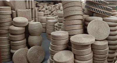 China Eco-Friendly Hand-Woven Grass Rattan Storage Stool Ottoman Box 40x40x45cm for sale