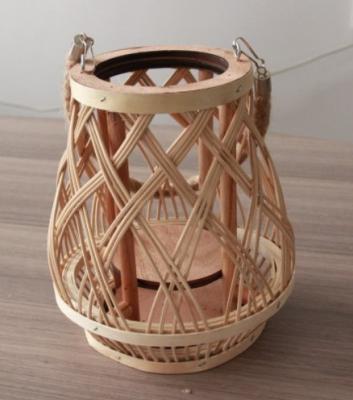 China Natural Handmade Rattan Weave LED Lantern Candle Holder Indoor Outdoor Decoration 12V for sale