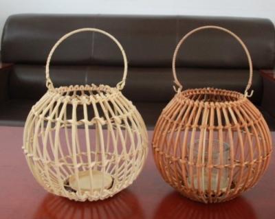 China Natural Handmade Rattan Weave LED Lantern Candle Holder Indoor Outdoor Decoration 12x12x20cm for sale