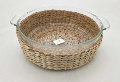 China Seagrass Bottle Carrier Wicker Detox Bottle Holder Glass Cup Holder 750ml for sale