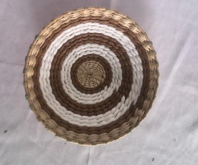 China Wholesale Seagrass Wicker Wall Baskets Hanging Decor 12 Inch Natural Handwoven for sale