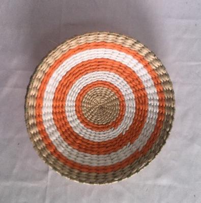 China Wholesale Seagrass Wicker Wall Baskets Hanging Decor 30cm Natural Handwoven for sale