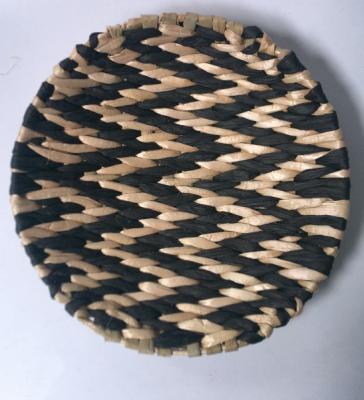 China Wholesale Seagrass Wicker Wall Baskets Hanging Decor 30cm Diameter Natural for sale