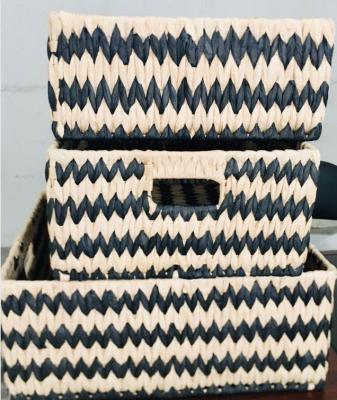 China Eco-Friendly Handwoven Water Hyacinth Storage Basket Hamper 50L Capacity for sale