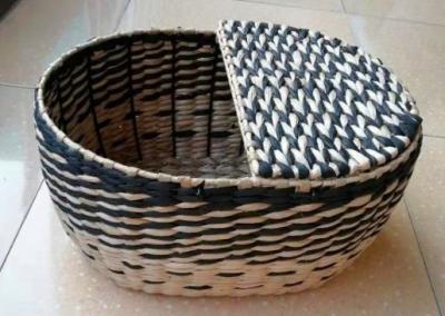 China Eco-Friendly Handwoven Water Hyacinth Storage Basket Hamper 50L Capacity for sale