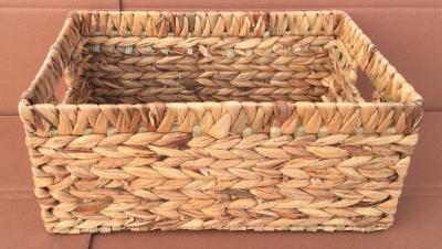 China Eco-Friendly Handwoven Water Hyacinth Storage Basket Hamper 60L Capacity for sale