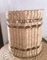 China Eco Friendly Seagrass Storage Basket 40x30cm Handwoven Water Hyacinth Organizer for sale