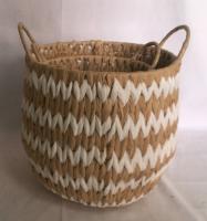 China Eco Friendly Seagrass Storage Basket 40x30cm Handwoven Water Hyacinth Organizer for sale